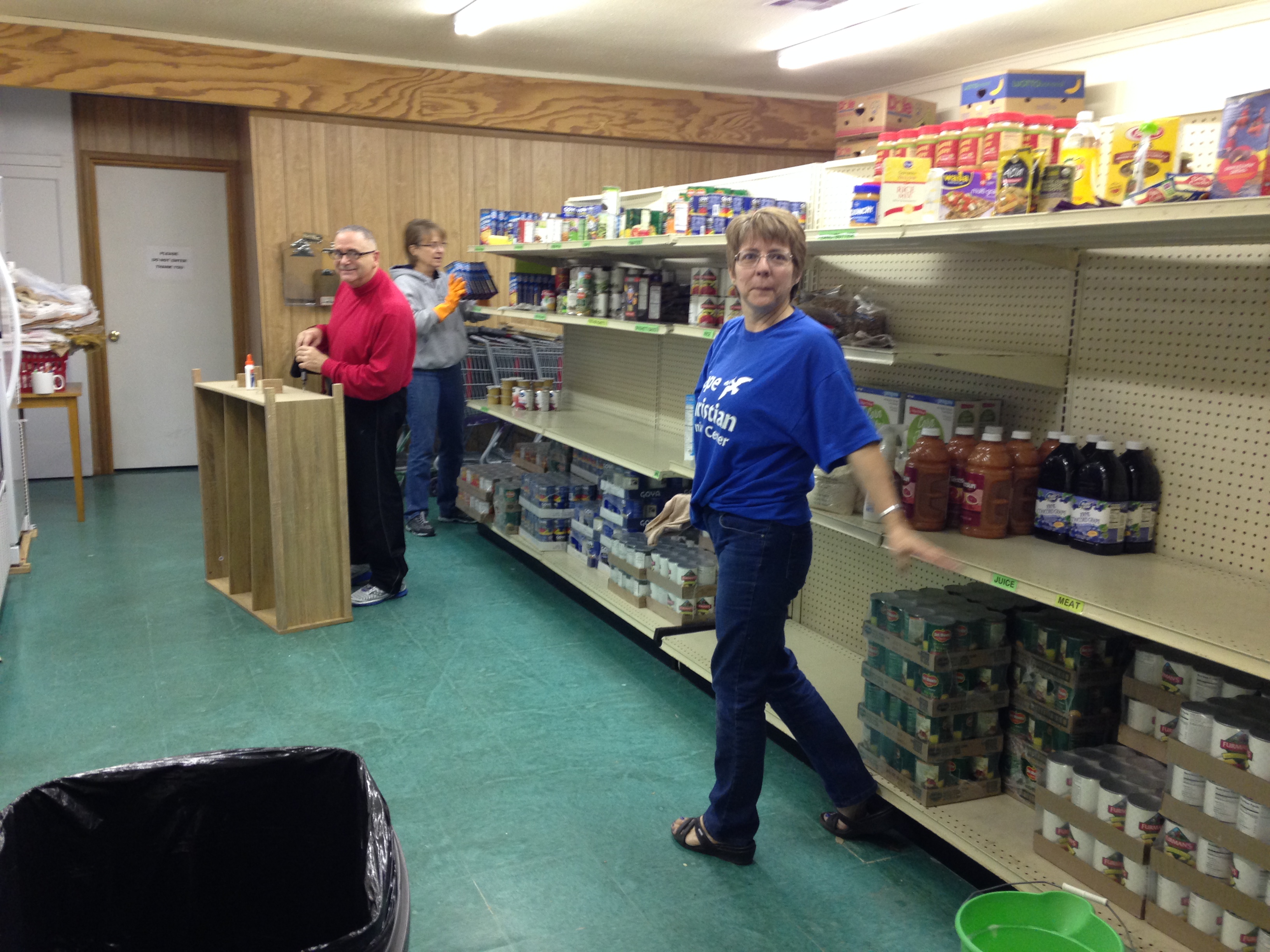 Ministry in Motion helps keep the food pantry clean | Heights ...